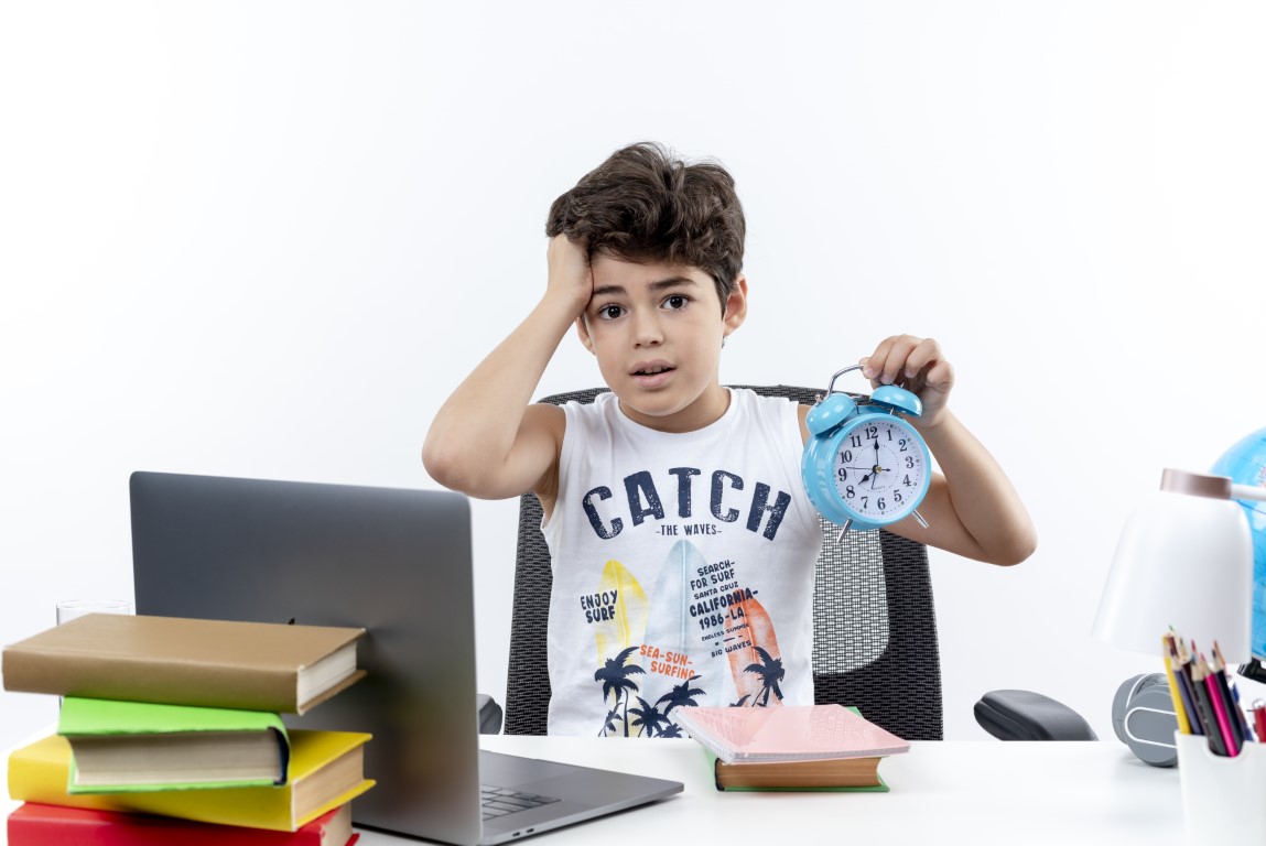 Parenting In The Digital Age: Balancing Screen Time And Learning